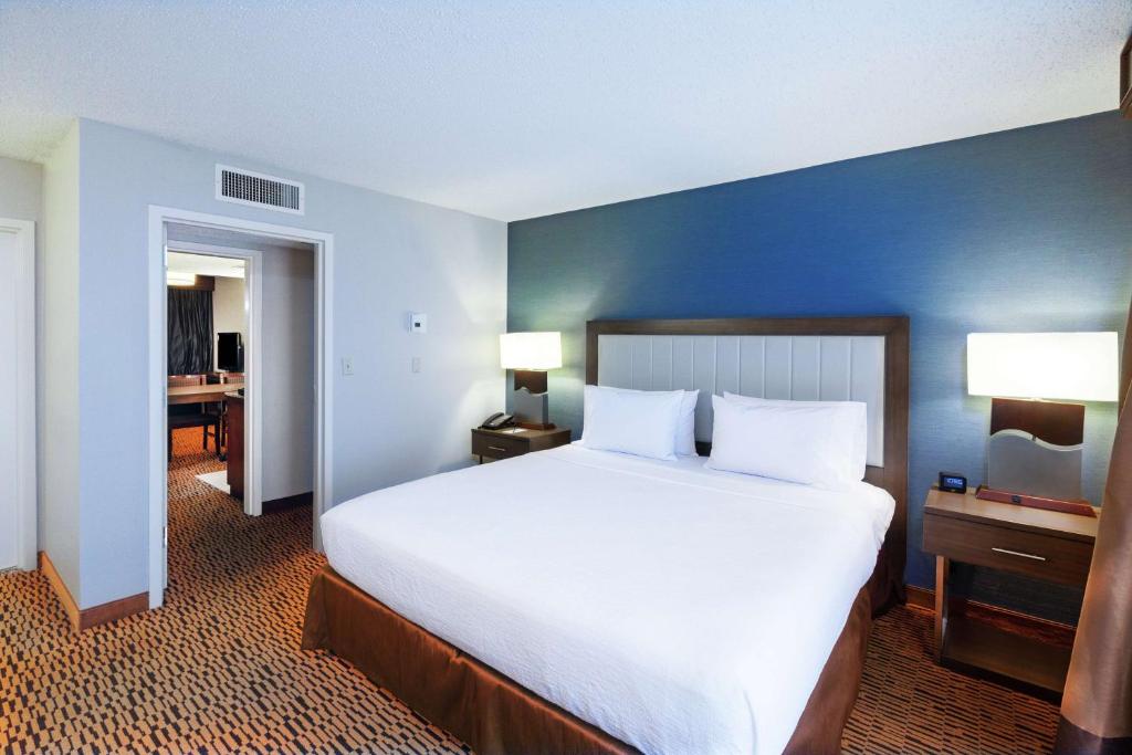 Embassy Suites by Hilton Dallas Market Center, Dallas (updated prices 2025)
