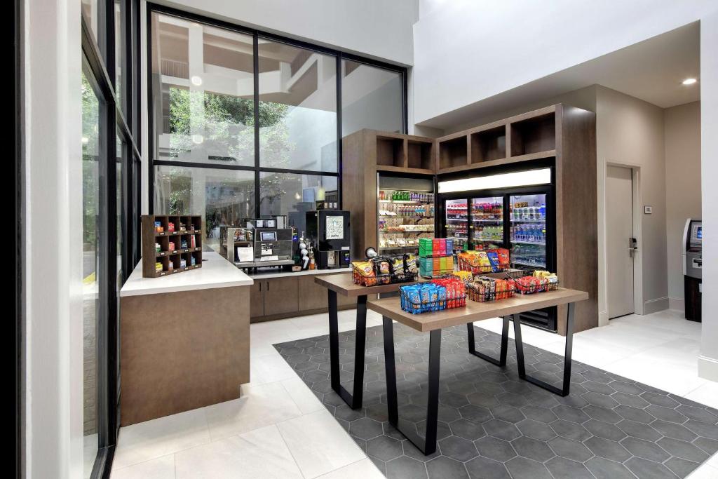 Embassy Suites by Hilton Atlanta Perimeter Center, Atlanta (updated ...