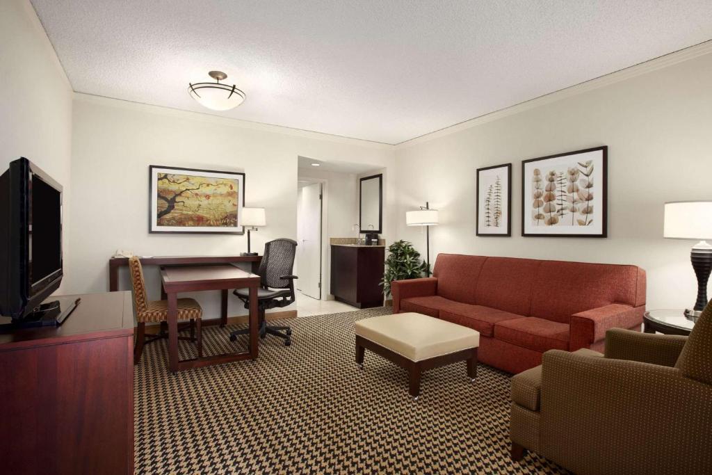 Embassy Suites by Hilton Atlanta Perimeter Center, Atlanta (updated ...