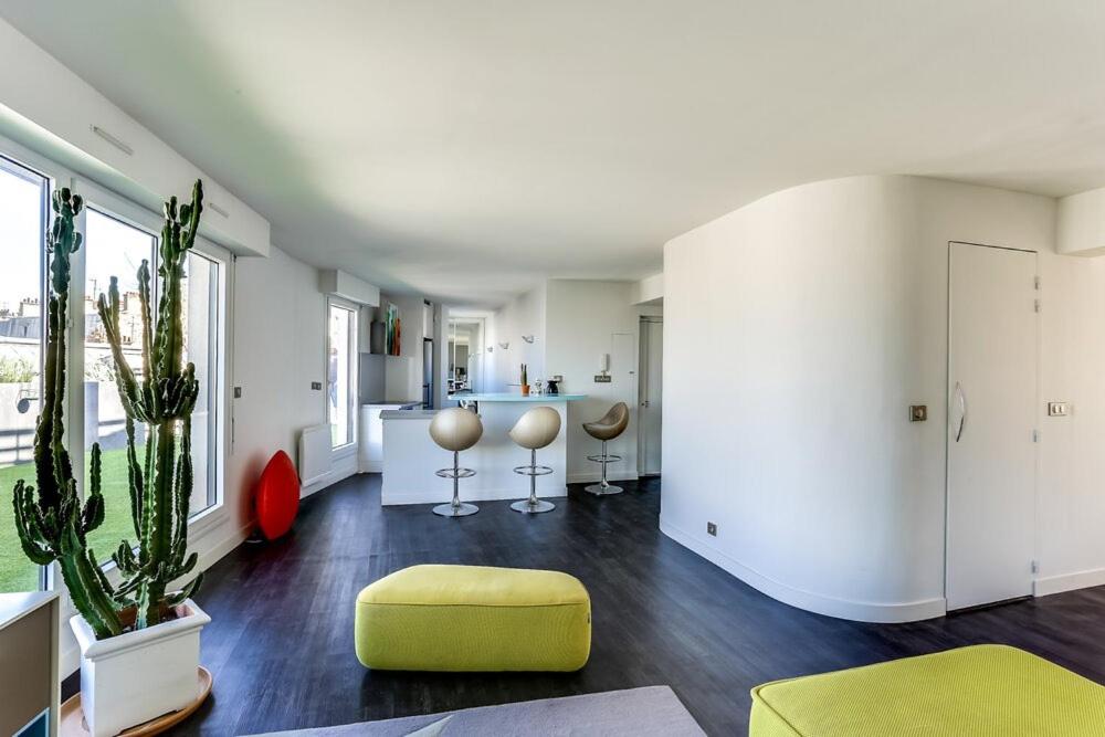 Appartement d'exception Paris 20ème, terrasse de 45m2, vue sur la Tour ...
