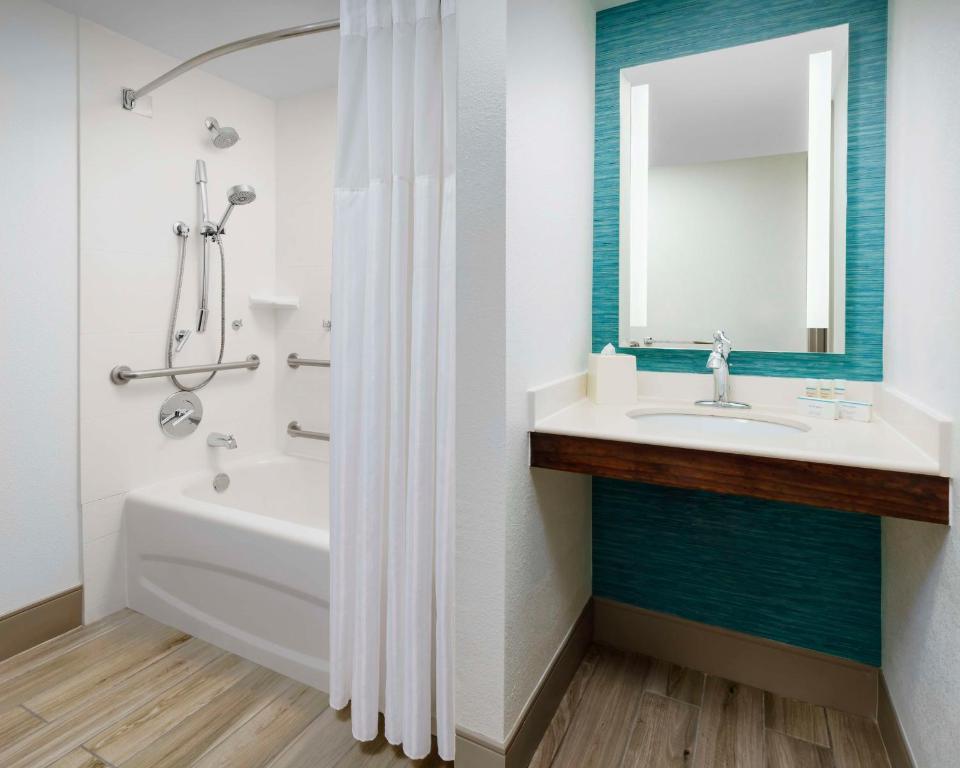 Hilton Garden Inn Orlando at SeaWorld, Orlando (updated prices 2025)