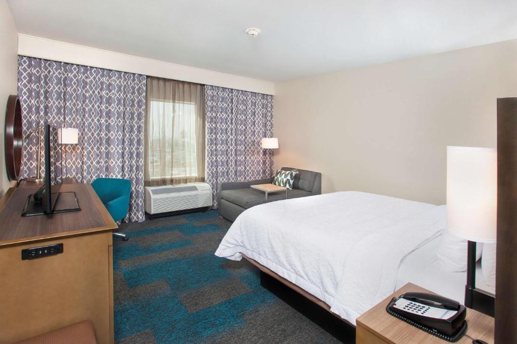 Hampton Inn & Suites LAX El Segundo, El Segundo (updated prices 2025)