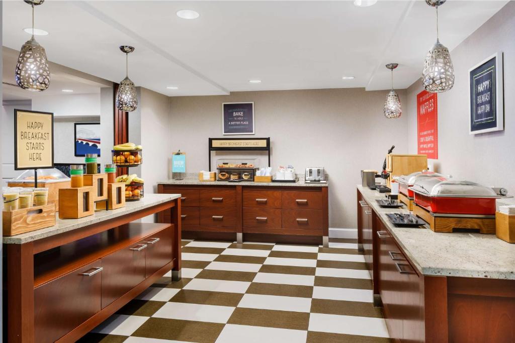 Hampton Inn Washington DC White House, Washington, D.C. (updated prices ...