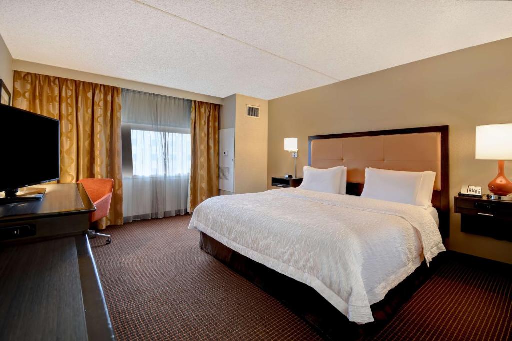 Hampton Inn NY-JFK, Queens (updated prices 2025)