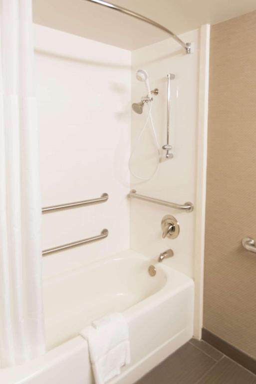 Hampton Inn Muskegon, Muskegon Heights (updated prices 2025)