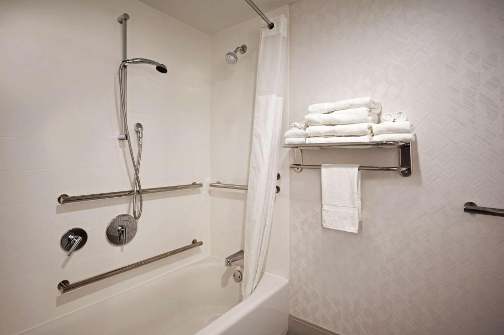 Hampton Inn by Hilton Boston/Cambridge, Cambridge (updated prices 2025)