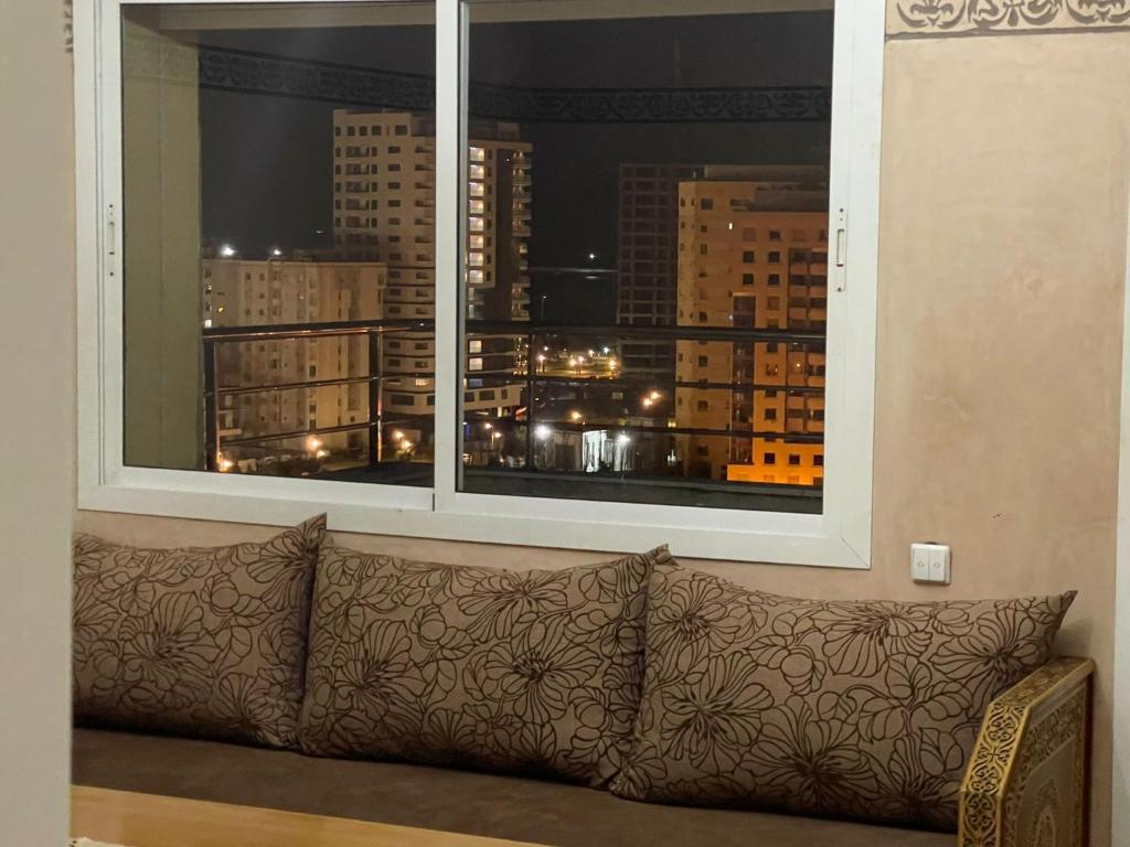 Magnifique appartement près de la gare Malabata, Charf (updated prices ...