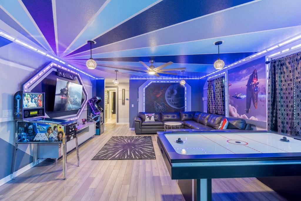 Thematic House w Private Pool SPA Game Room, Davenport (updated prices ...