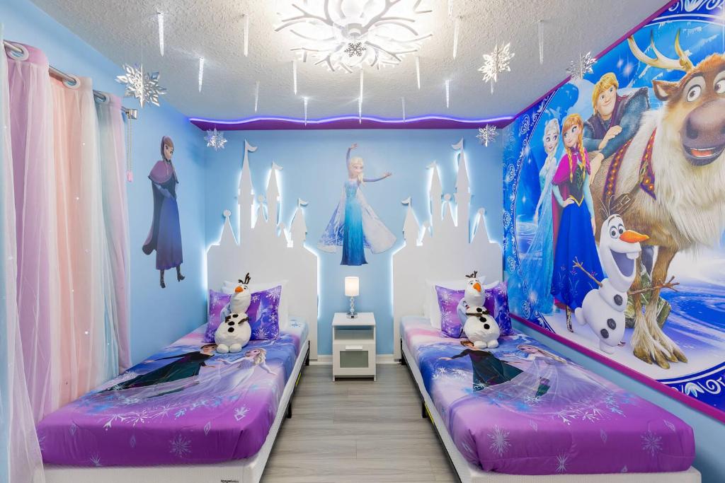 Thematic House with pool and game room at Resort, Davenport (updated ...