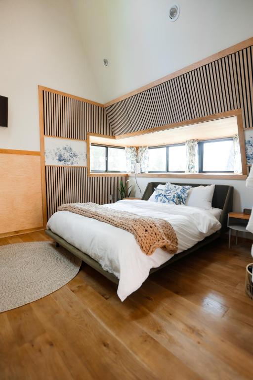 Finger Lakes Treehouse, Sodus (updated prices 2025)