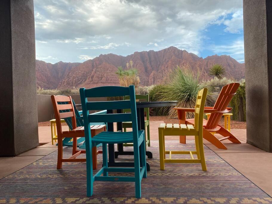 The 360 Home in Red Rocks, Zion, Kayenta, Ivins (updated prices 2025)