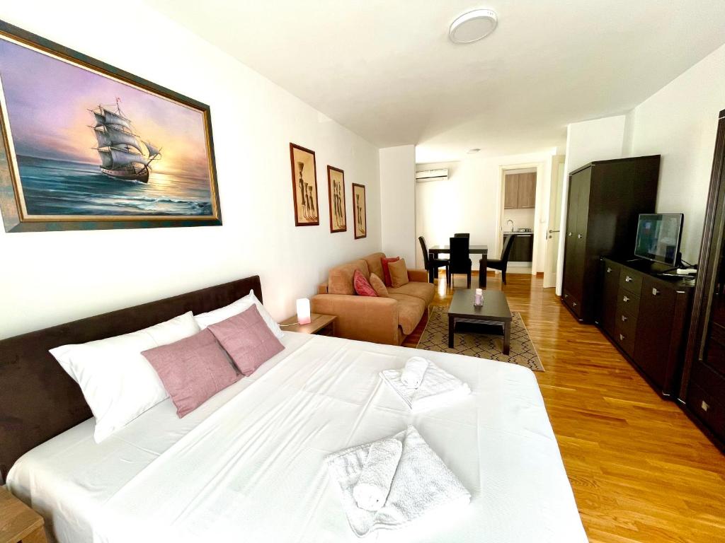 Modesti - stan na dan Novi Beograd sa parkingom 5 evra po danu, Belgrad ...