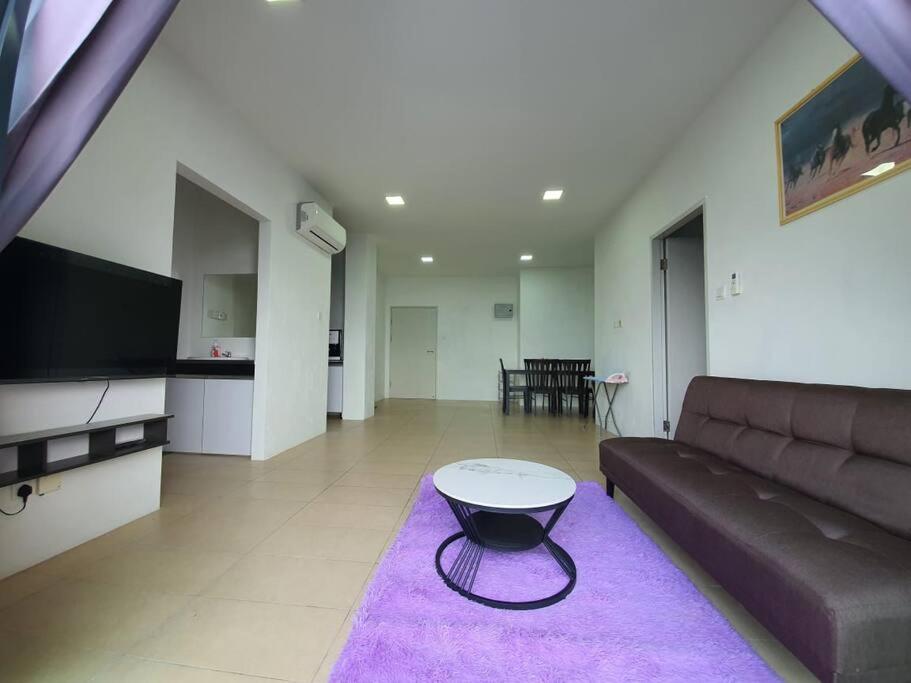 Bunny Homestay 407 Roxy Apartment Kuching, Kuching (updated prices 2026)