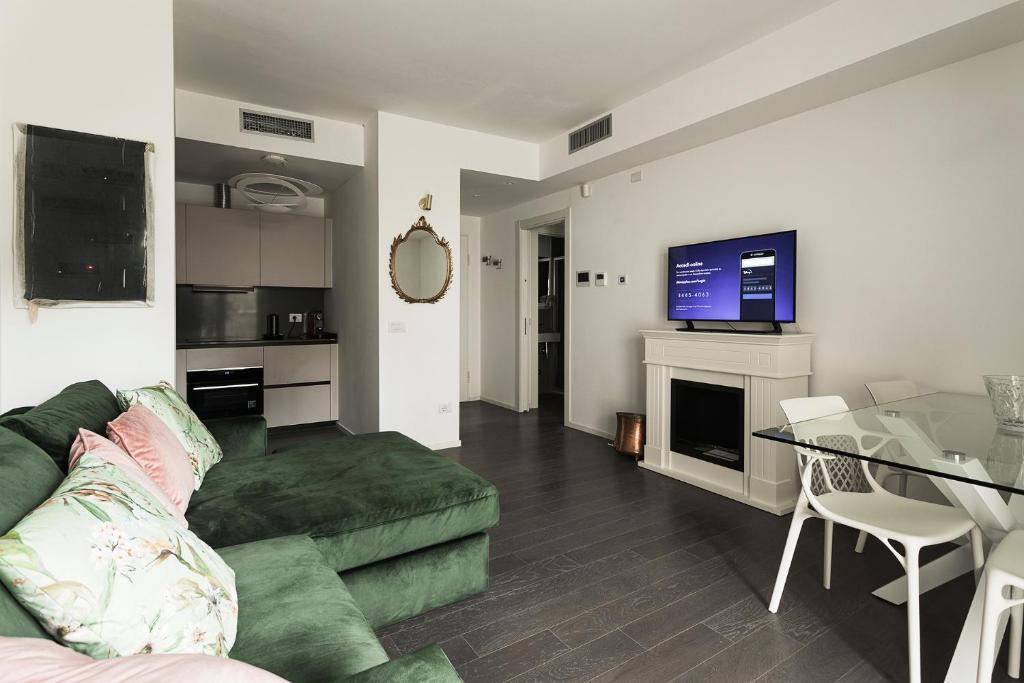 Stylish Flat with Garden, Rome (updated prices 2025)