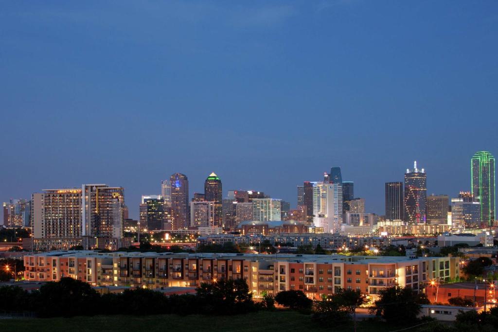DoubleTree by Hilton Dallas Market Center, Dallas (updated prices 2025)