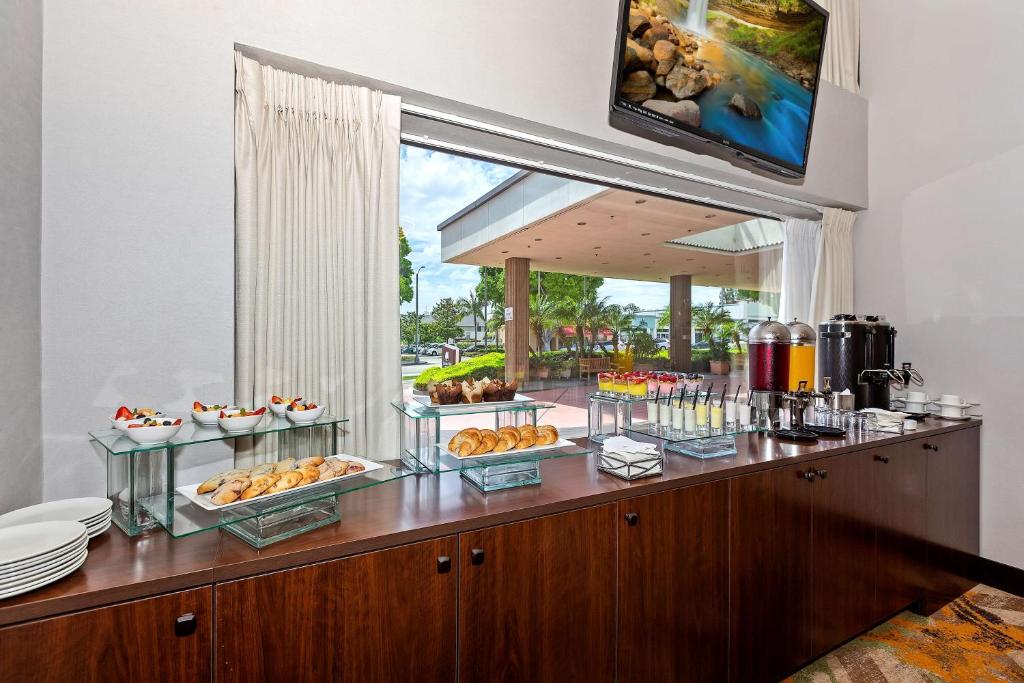 Doubletree by Hilton Whittier, Whittier (updated prices 2025)