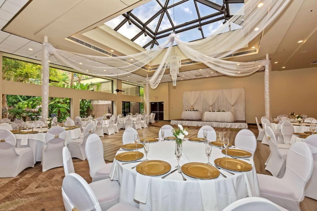 Doubletree by Hilton Whittier, Whittier (updated prices 2025)