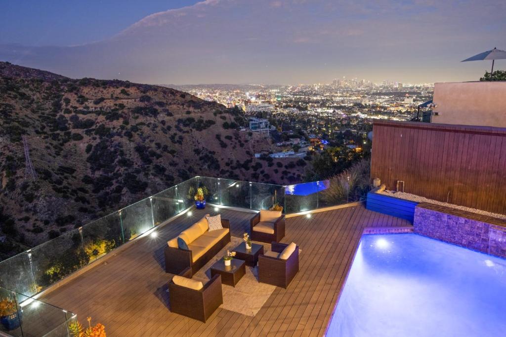 Hollywood Hills Infinity Villa, Los Angeles (updated prices 2025)