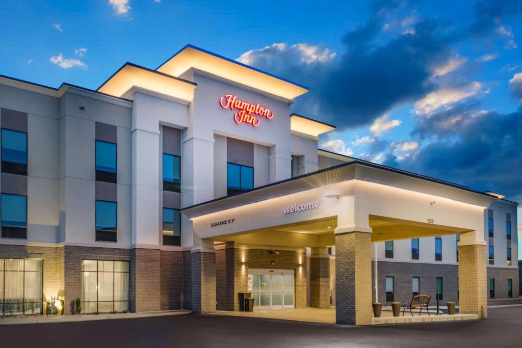 Hampton Inn Newport, Newport (updated prices 2025)