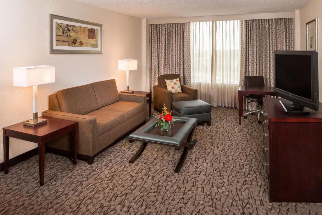 DoubleTree by Hilton Lafayette, Lafayette (updated prices 2025)