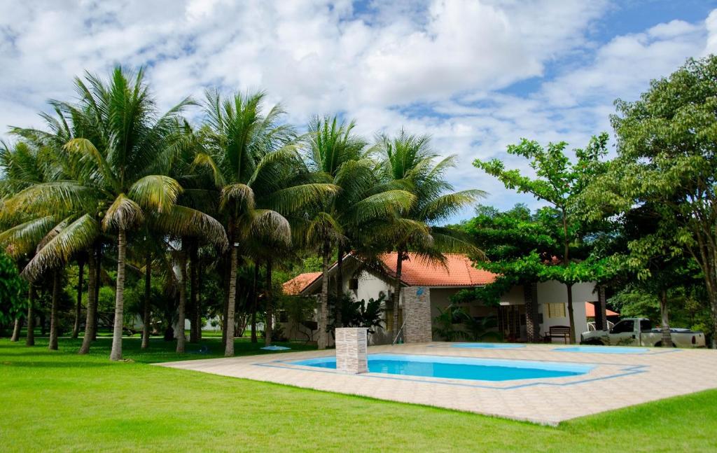 Pousada Chácara Bom Jesus | Inn in Campo Verde, Brazil