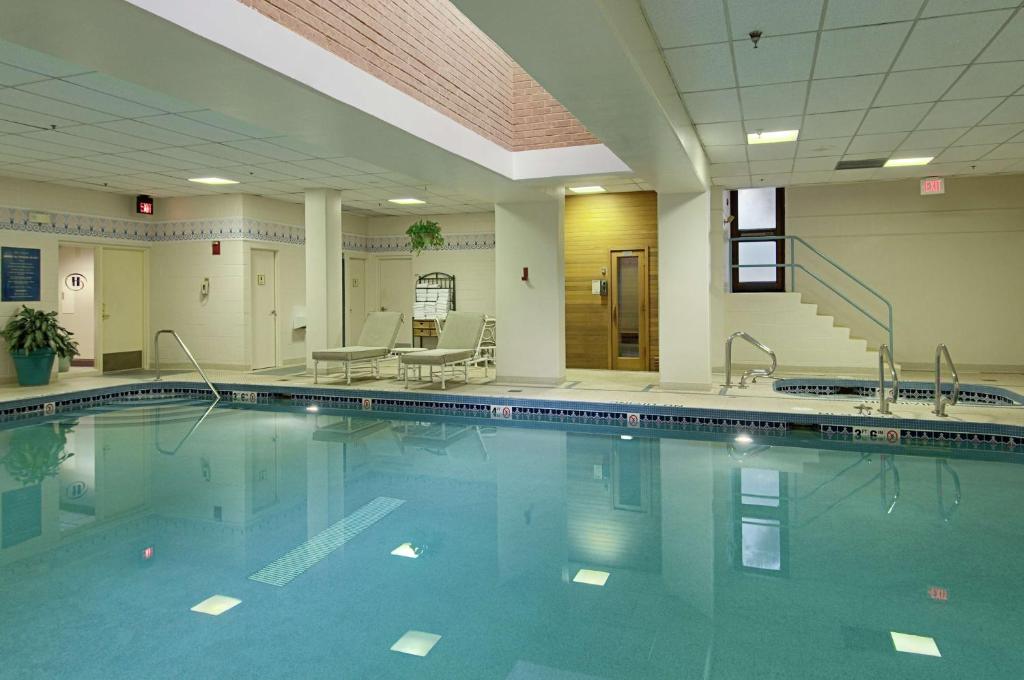 Hilton Chicago/Northbrook, Northbrook (updated prices 2025)