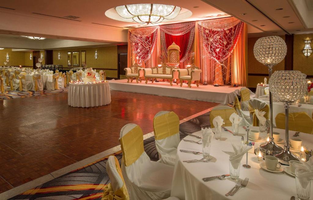 Hilton Chicago/Northbrook, Northbrook (updated prices 2025)