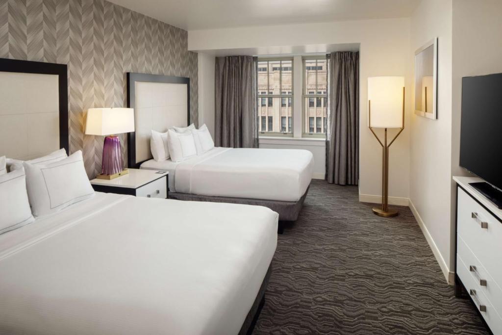 DoubleTree Suites by Hilton Hotel Detroit Downtown - Fort Shelby ...
