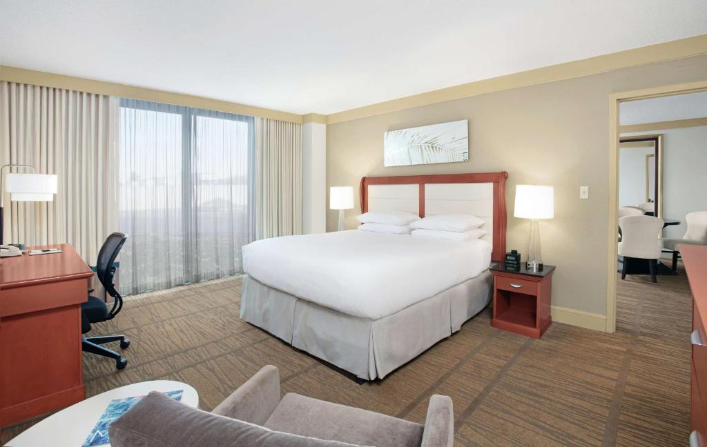 DoubleTree by Hilton Hotel Miami Airport & Convention Center, Miami ...