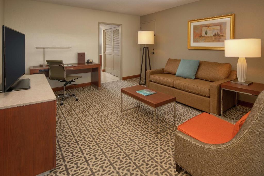 DoubleTree Suites by Hilton Seattle Airport/Southcenter, Tukwila ...