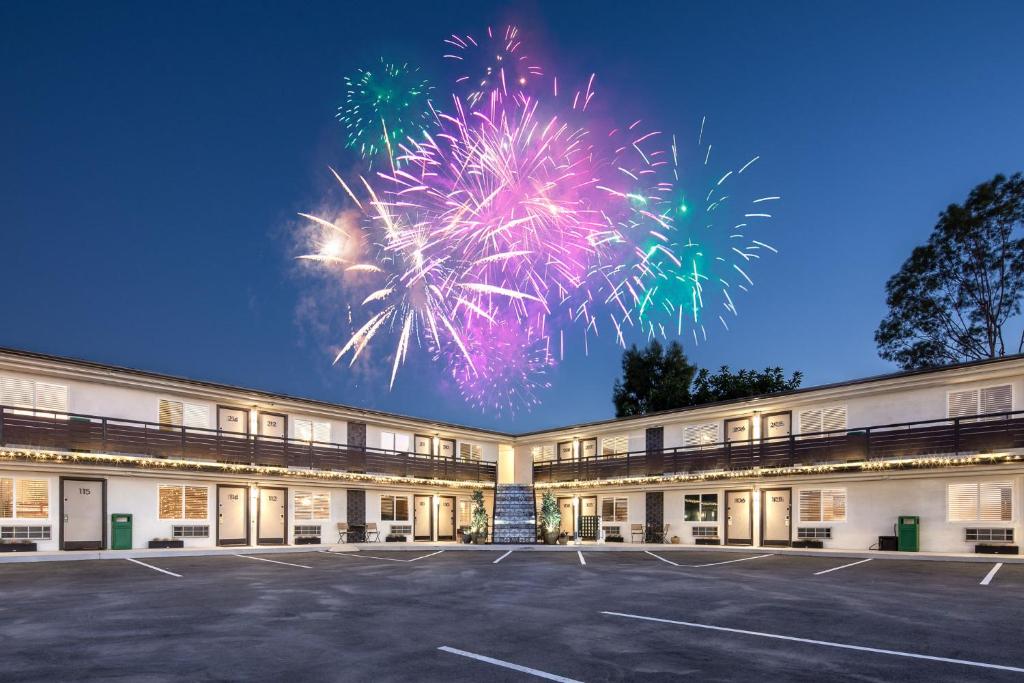 California Inn, Anaheim (updated prices 2026)