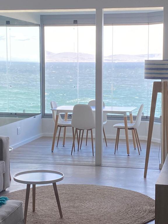 Bayview 208, Hermanus (updated prices 2025)