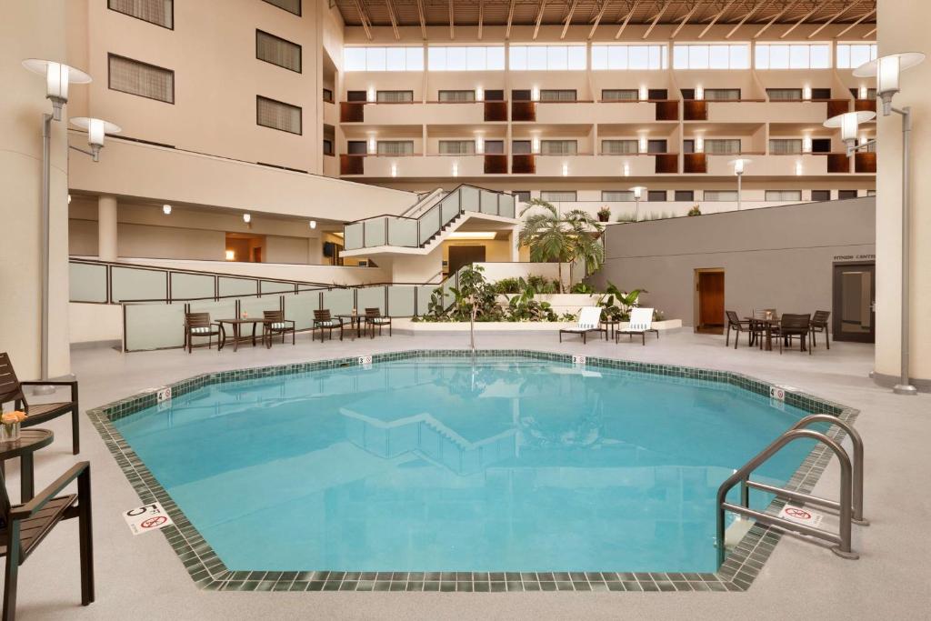 DoubleTree by Hilton Minneapolis Park Place, Saint Louis Park (updated ...