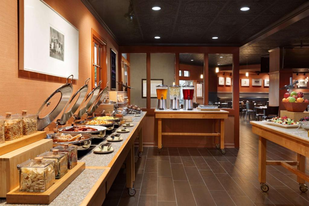 DoubleTree by Hilton Minneapolis Park Place, Saint Louis Park (updated ...