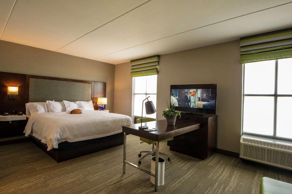 Hampton Inn & Suites/Foxborough/Mansfield, Foxborough (updated prices 2025)
