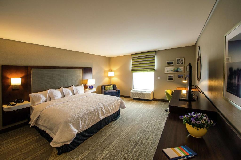 Hampton Inn & Suites/Foxborough/Mansfield, Foxborough (updated prices 2025)