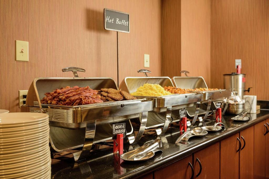 Embassy Suites by Hilton Minneapolis North, Brooklyn Center (updated ...