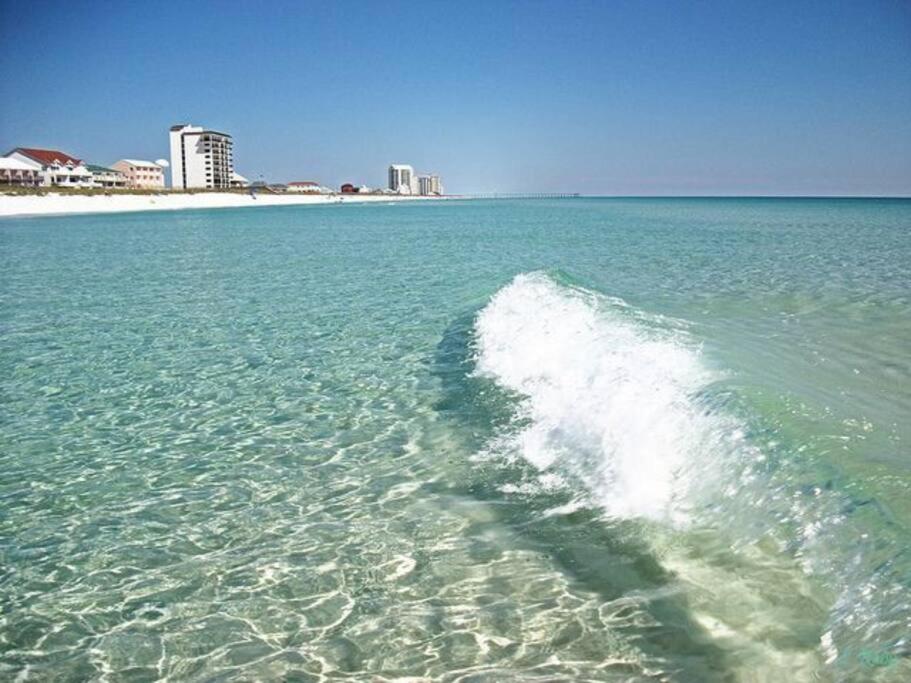 Entire Beach House on WATERFRONT STREET!, Navarre (precios actualizados ...