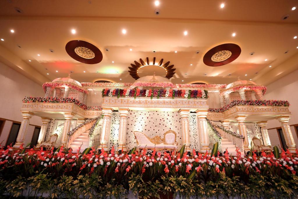 MJ Avyanna Resort & Convention Centre, Bengaluru, Bangalore (updated ...