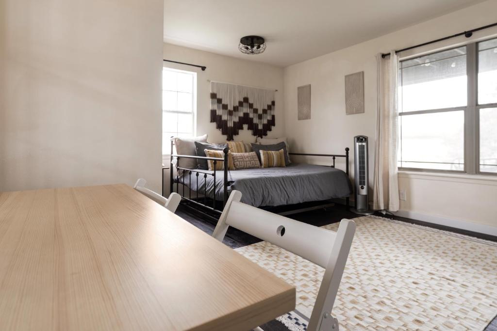 Happy Hideaway, Del Valle (updated prices 2026)