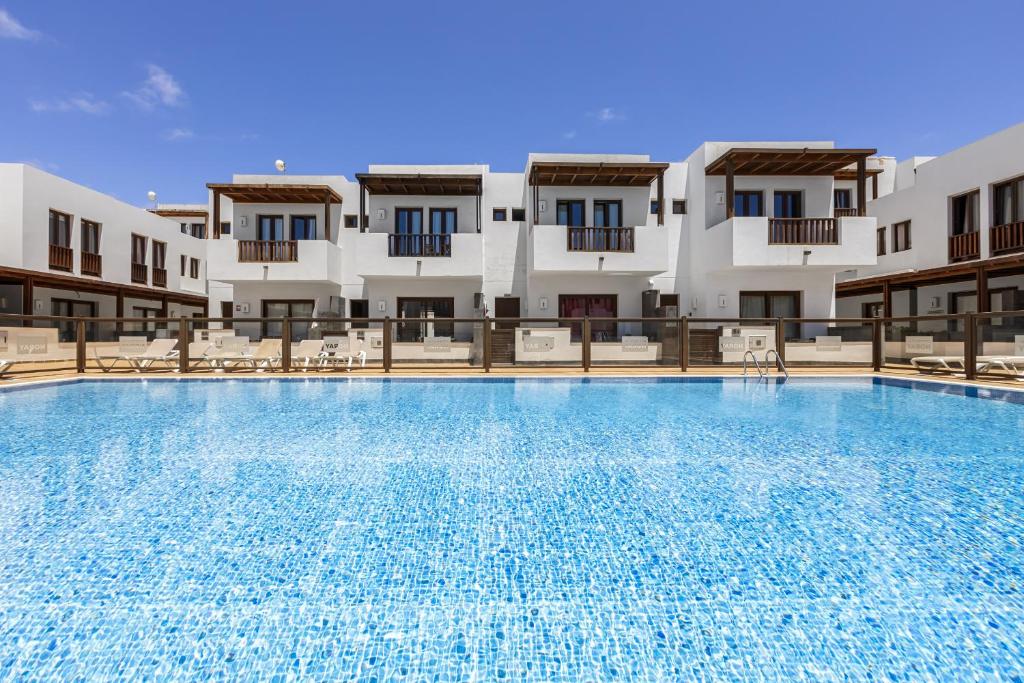 La Malvarrosa, Puerto Calero (updated prices 2026)