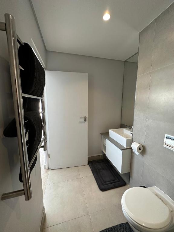 Studio corner unit in the heart of CBD, Cape Town (updated prices 2025)