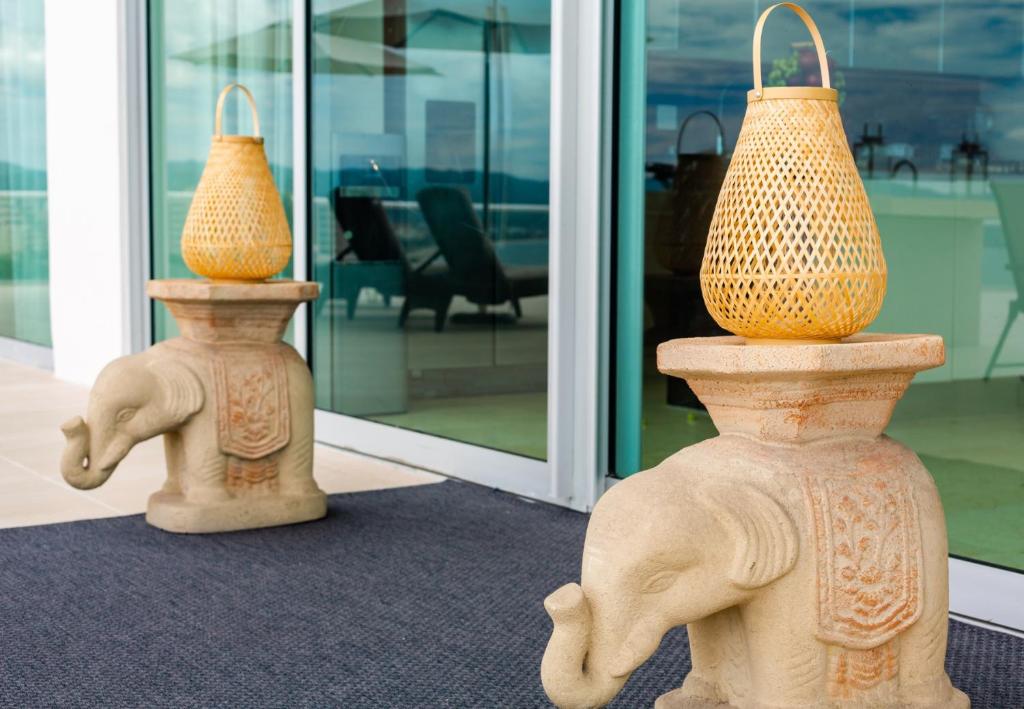 Del Mar Peninsula 9R F1, Mezcales (updated prices 2025)