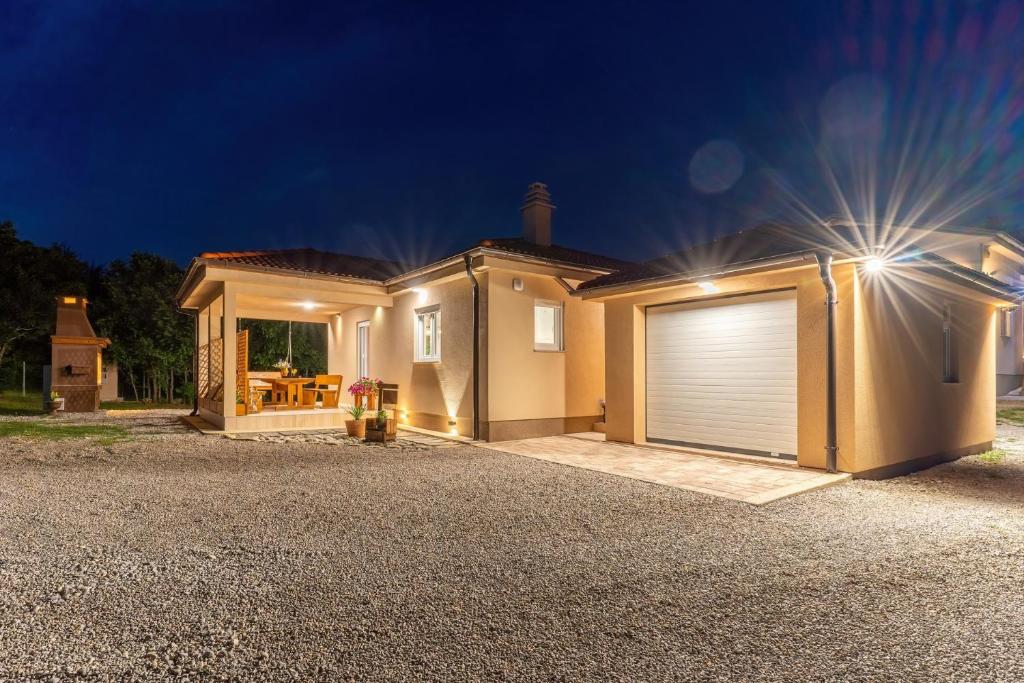 House Family Podhum, Dražice (updated prices 2025)