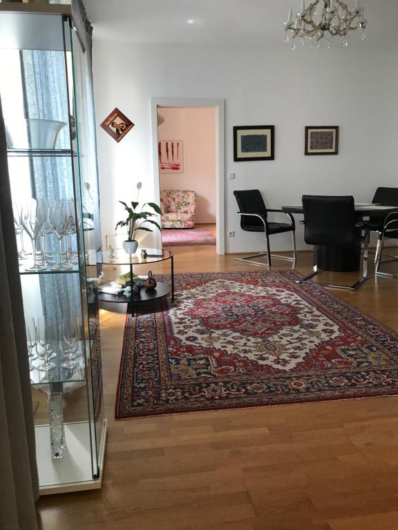 Good Old Times Apt II & Garage, Vienna – Updated 2023 Prices