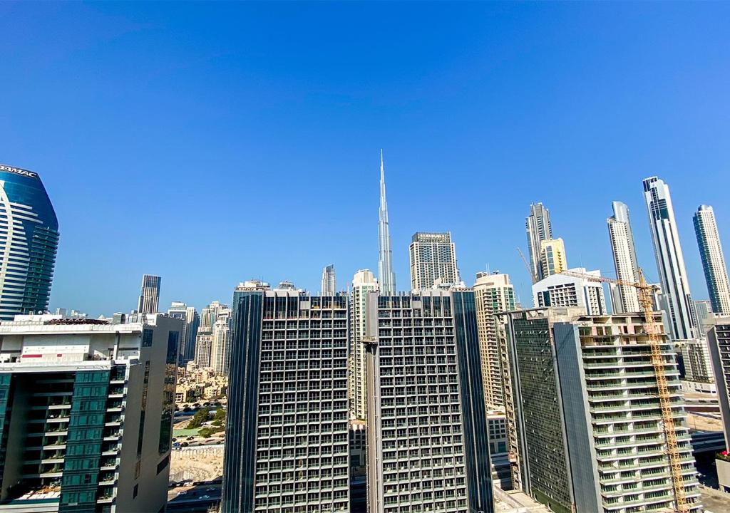 MH-Scenic Burj Khalifa View in Reva Residence Ref 19018, Dubai ...