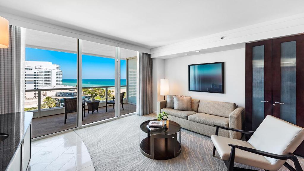 Fontainebleau Ocean View Private Studio -1004, Miami Beach (updated ...