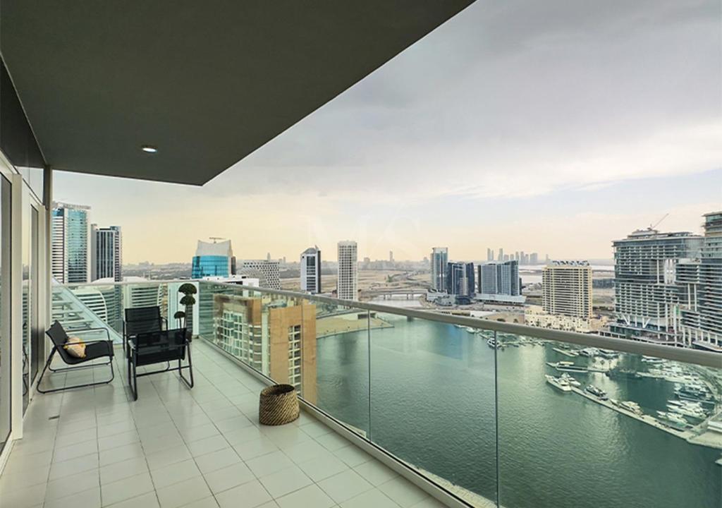 MH- Beautiful 2 BHK Canal view in Reva Residence Ref 24016, Dubai ...
