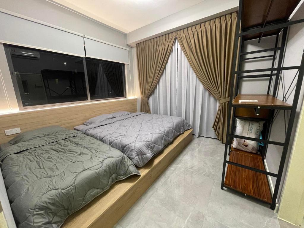 Imperio Residence Melaka - Private Jacuzzi with Seacityview stay with ...