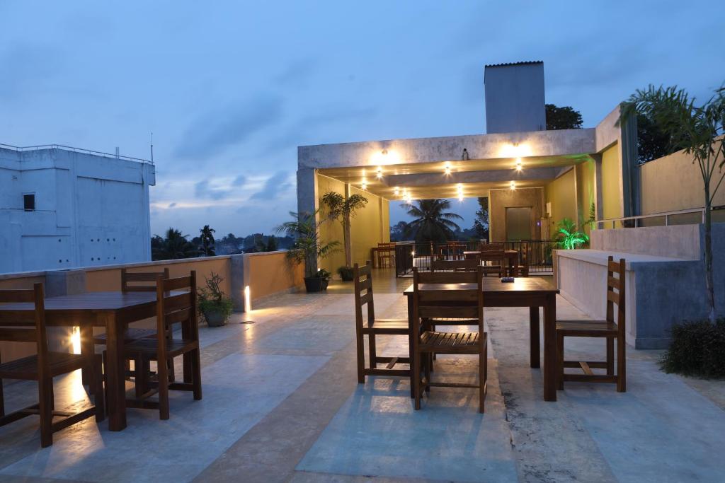 Hotel Skyline, Battaramulla (updated prices 2024)